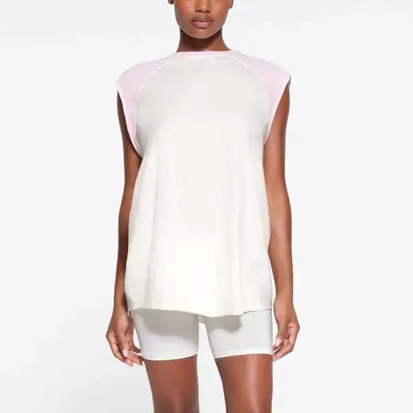 SKIMS | Tops | Skims Boyfriend Raglan Muscle Tank Marble Cherry Blossom ...